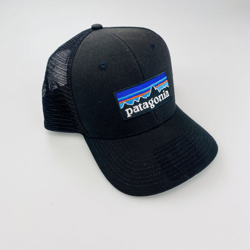 Patagonia P-6 Logo Trucker - Second Hand Cap - Black - One Size | Hardloop