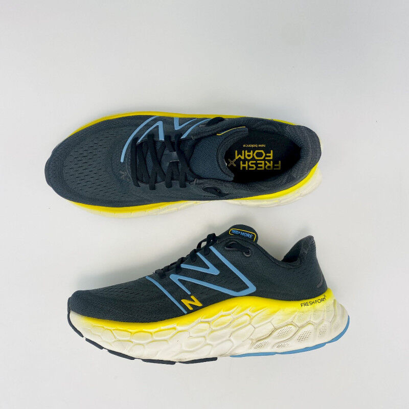 New Balance Fresh Foam X More V4 - Second Hand Running shoes - Black ...